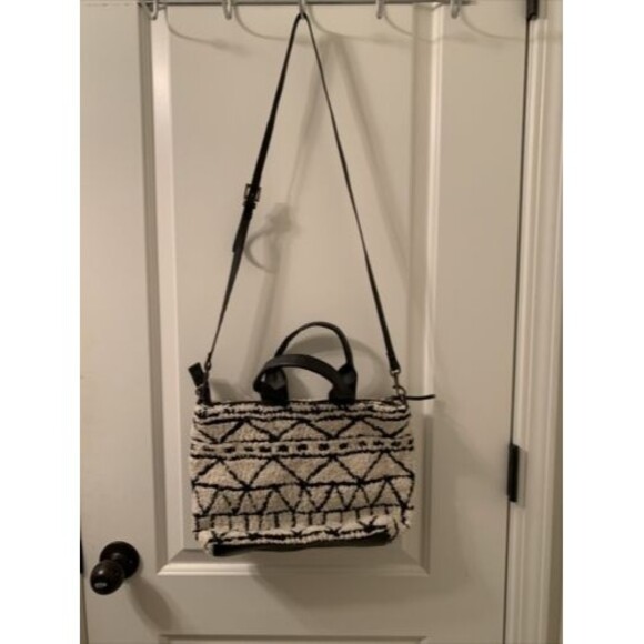 Universal Thread | Accessories | Universal Thread Print Shoulder Bag ...
